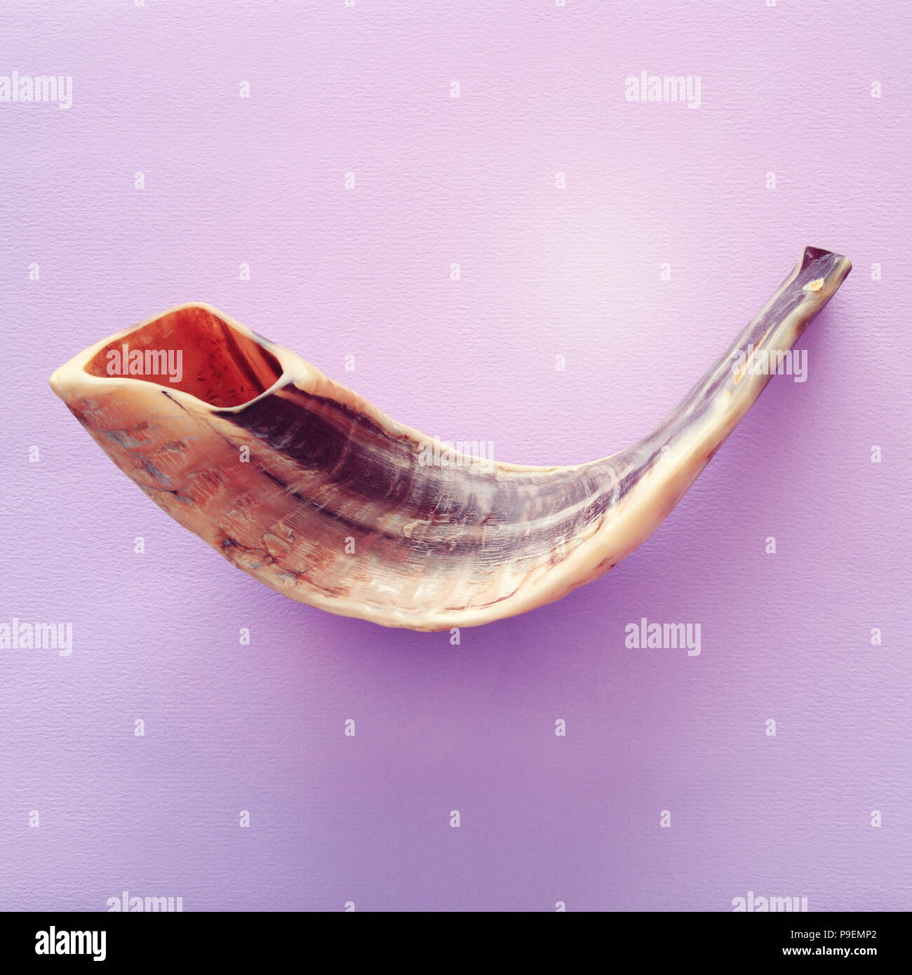 Shofar horn hi-res stock photography and images - Alamy