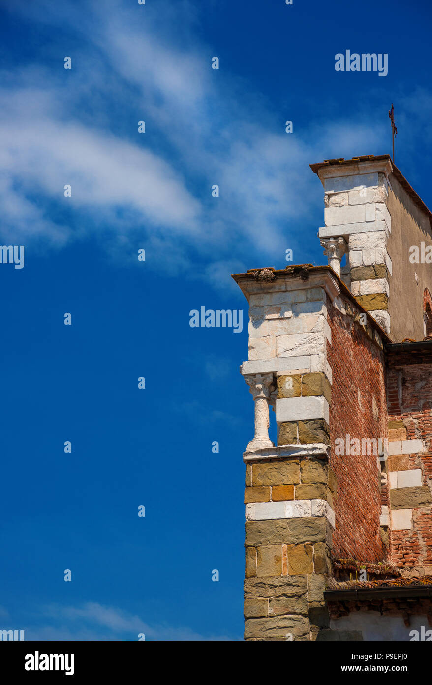 Lucca architecture hi-res stock photography and images - Alamy