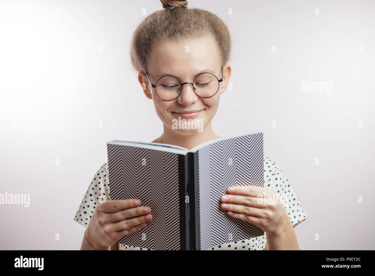 Bookish hi-res stock photography and images - Alamy