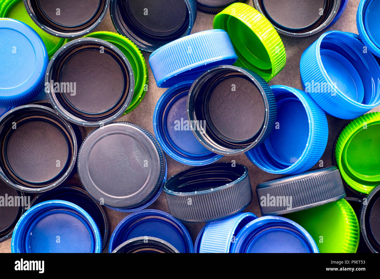 Plastic caps hi-res stock photography and images - Alamy