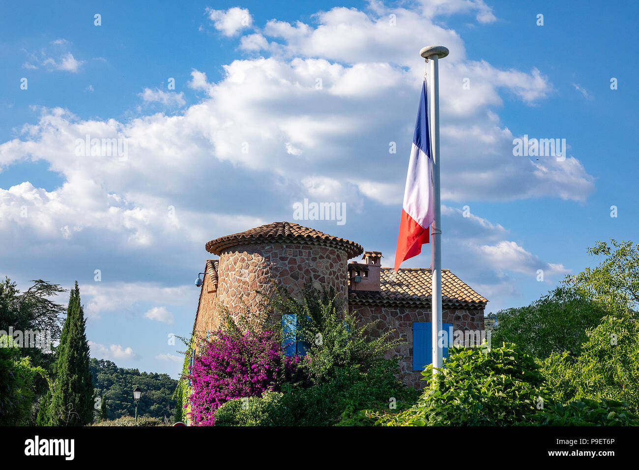Medieval french flag hi-res stock photography and images - Alamy