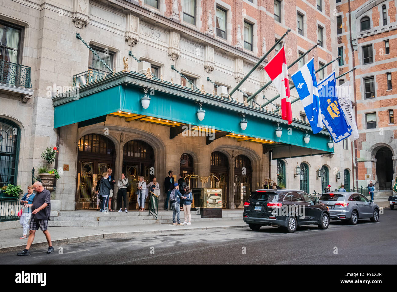 chateau frontenac hotel entrance quebec city canada Stock Photo - Alamy