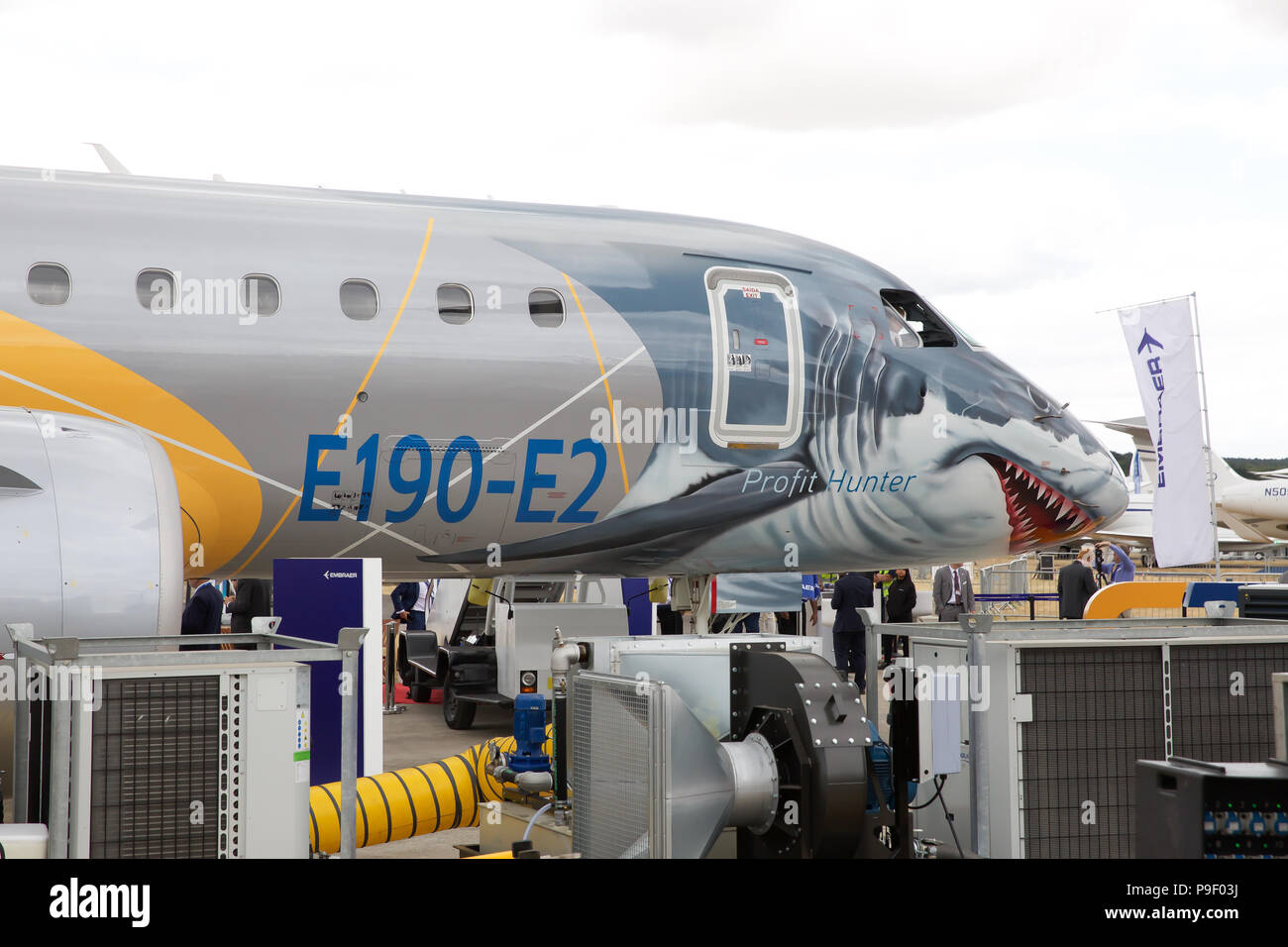 Embraer e jet e2 family hi-res stock photography and images - Alamy