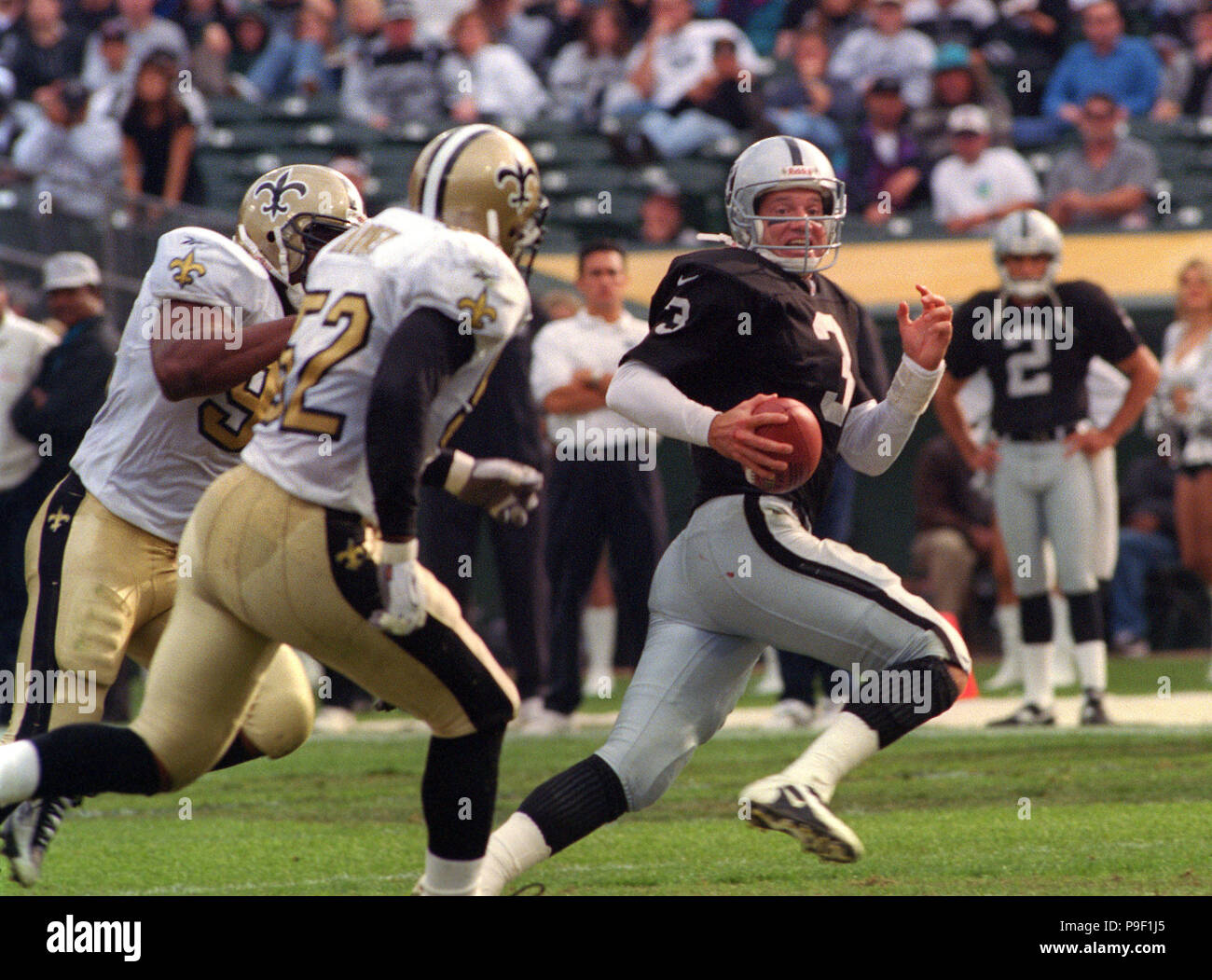 Oakland, California, USA. 9th Nov, 1997. Oakland Raiders vs. New ...