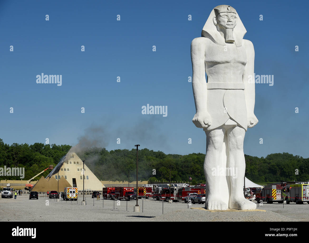 Wadsworth, Illinois, USA. 17th July, 2018. Gurnee Illinois firefighter ...