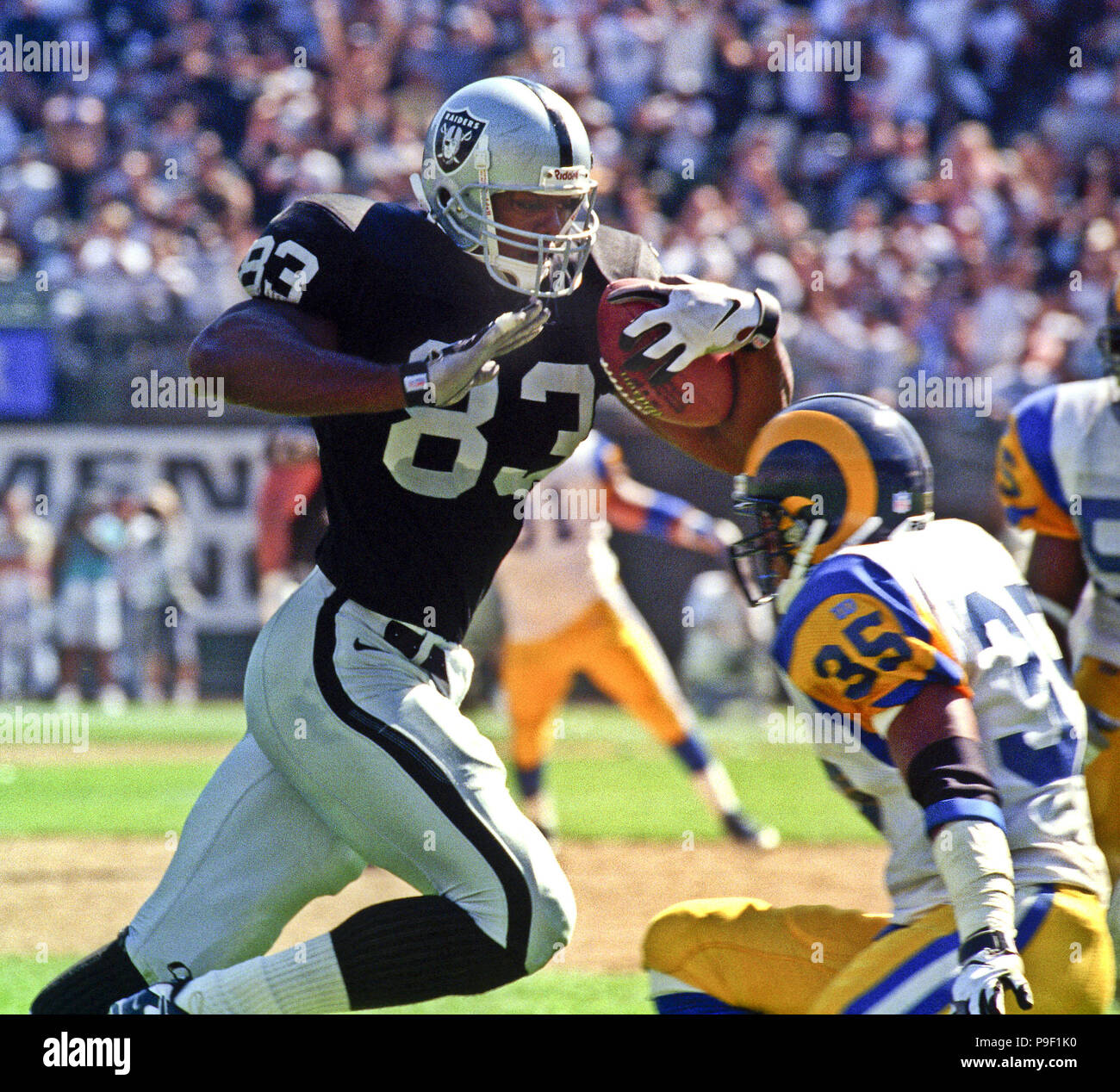 St louis rams helmet hi-res stock photography and images - Alamy