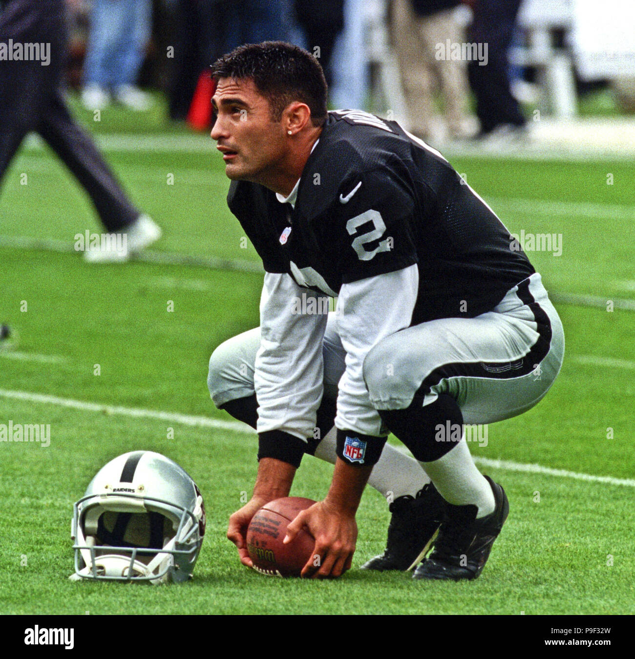 Oakland, California, USA. 15th Nov, 1998. Oakland Raiders vs. Seattle ...