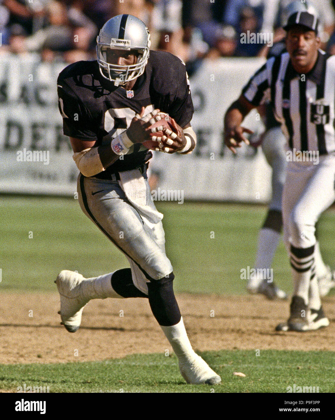 Chicago bears vs oakland raiders hi-res stock photography and images ...