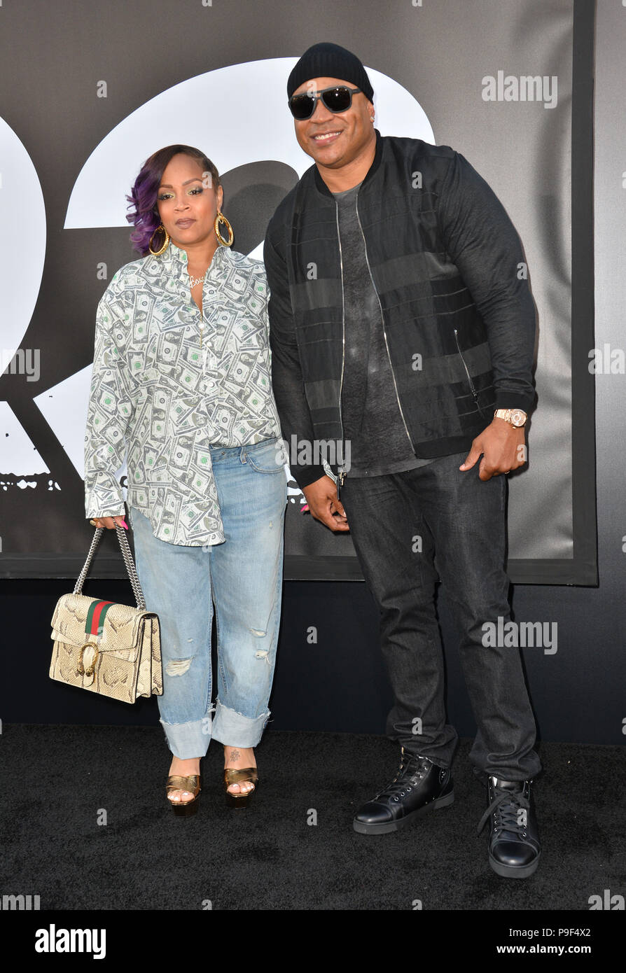 Ll cool j and simone smith hi-res stock photography and images - Alamy