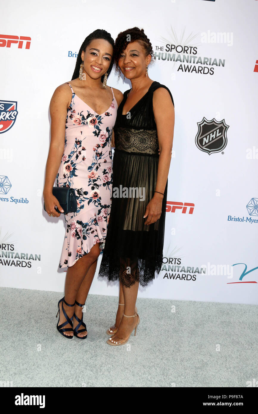 Los Angeles, Ca, USA. 17th July, 2018. Sydni Scott, Kim Scott at the ...