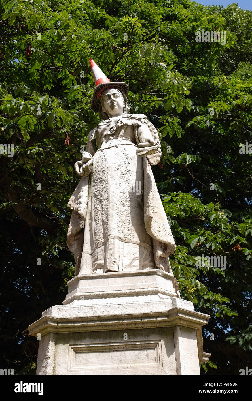 Queen victoria head hi-res stock photography and images - Alamy