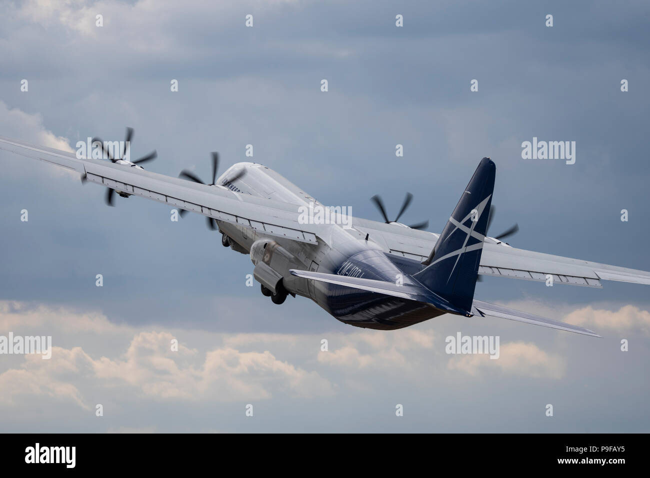 L 100j hi-res stock photography and images - Alamy