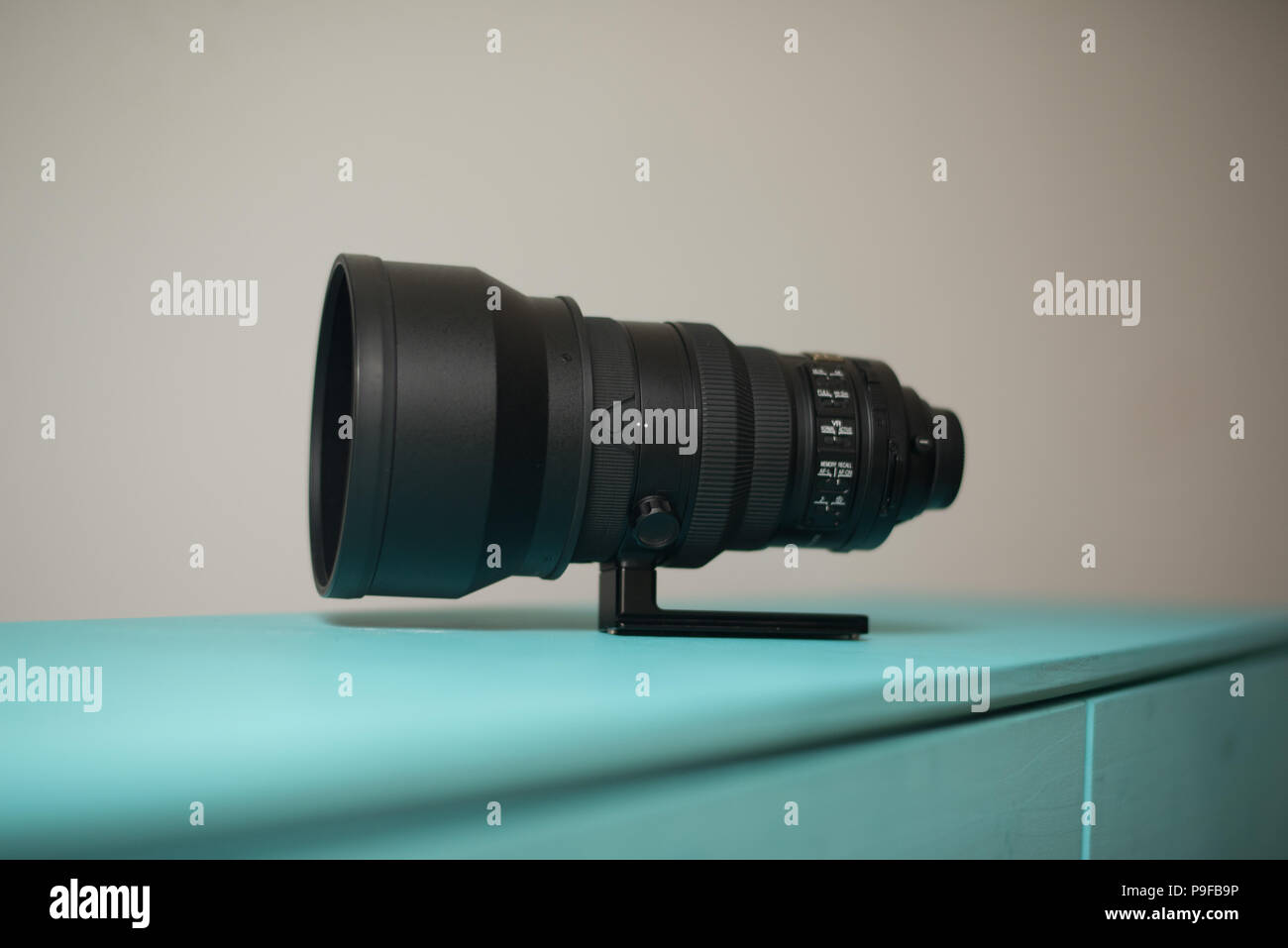 Nikon 200mm f2 vr ii hi-res stock photography and images - Alamy