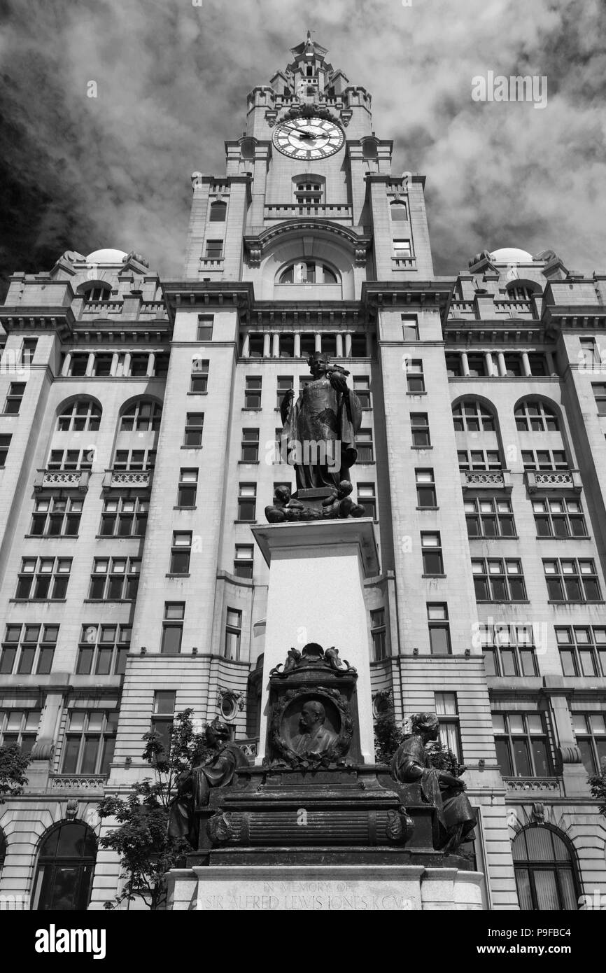Royal Liver Building, George's Parade, Pier Head, UNESCO World Heritage ...