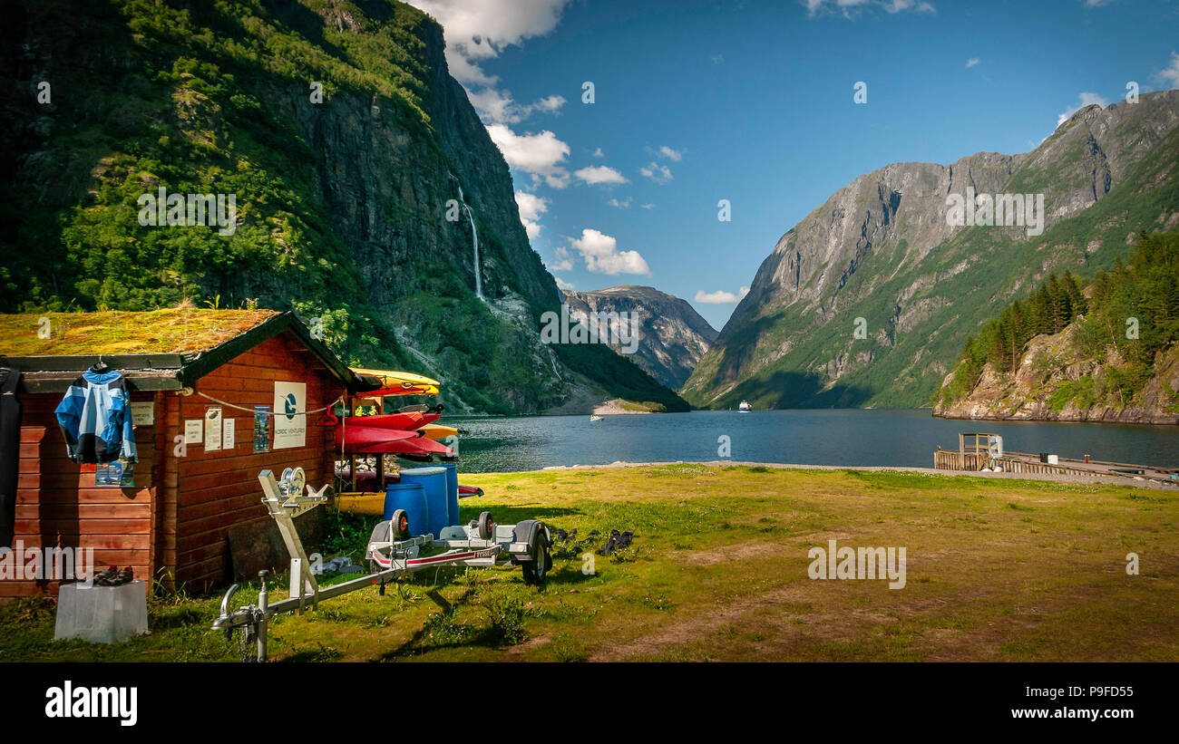 Preparing to kayak in the small fjords of Norway near Bergen Stock ...