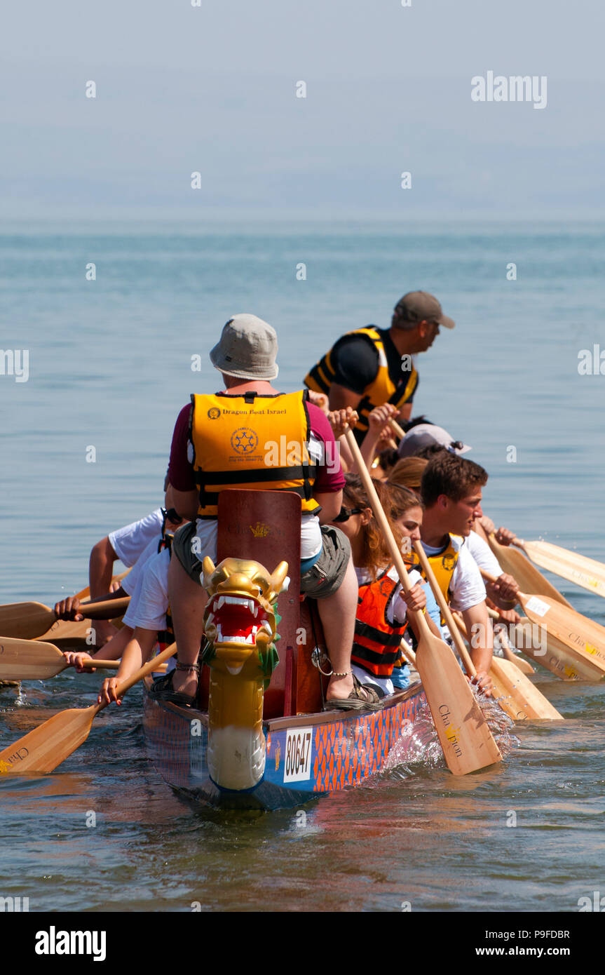 Dragon boat oars asia hi-res stock photography and images - Alamy