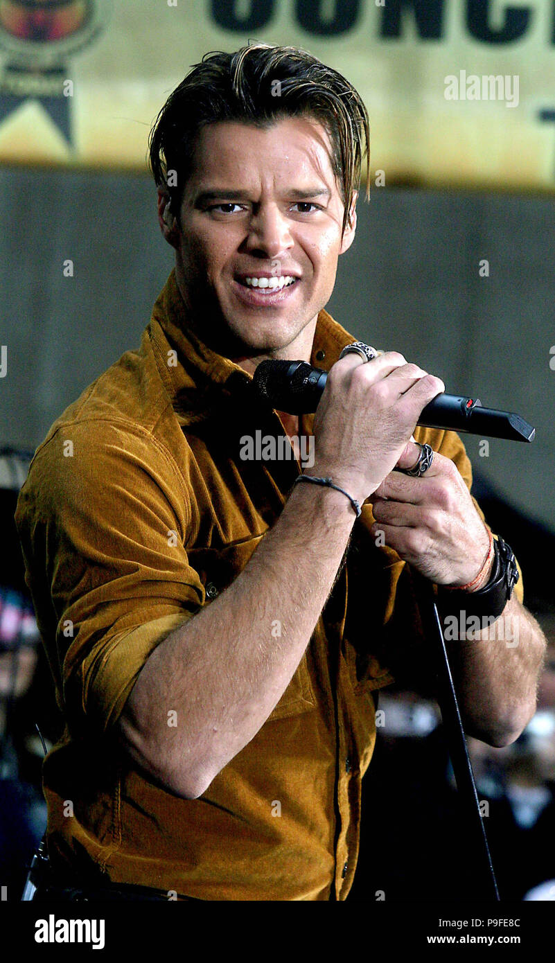 Ricky Martin 2003 Photo By John Barrett/PHOTOlink.net /MediaPunch Stock ...