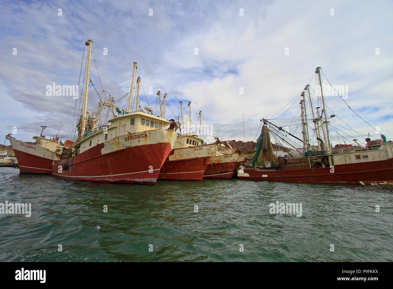 Report of the fishing port of Guaymas Sonora. Reportaje del puerto ...