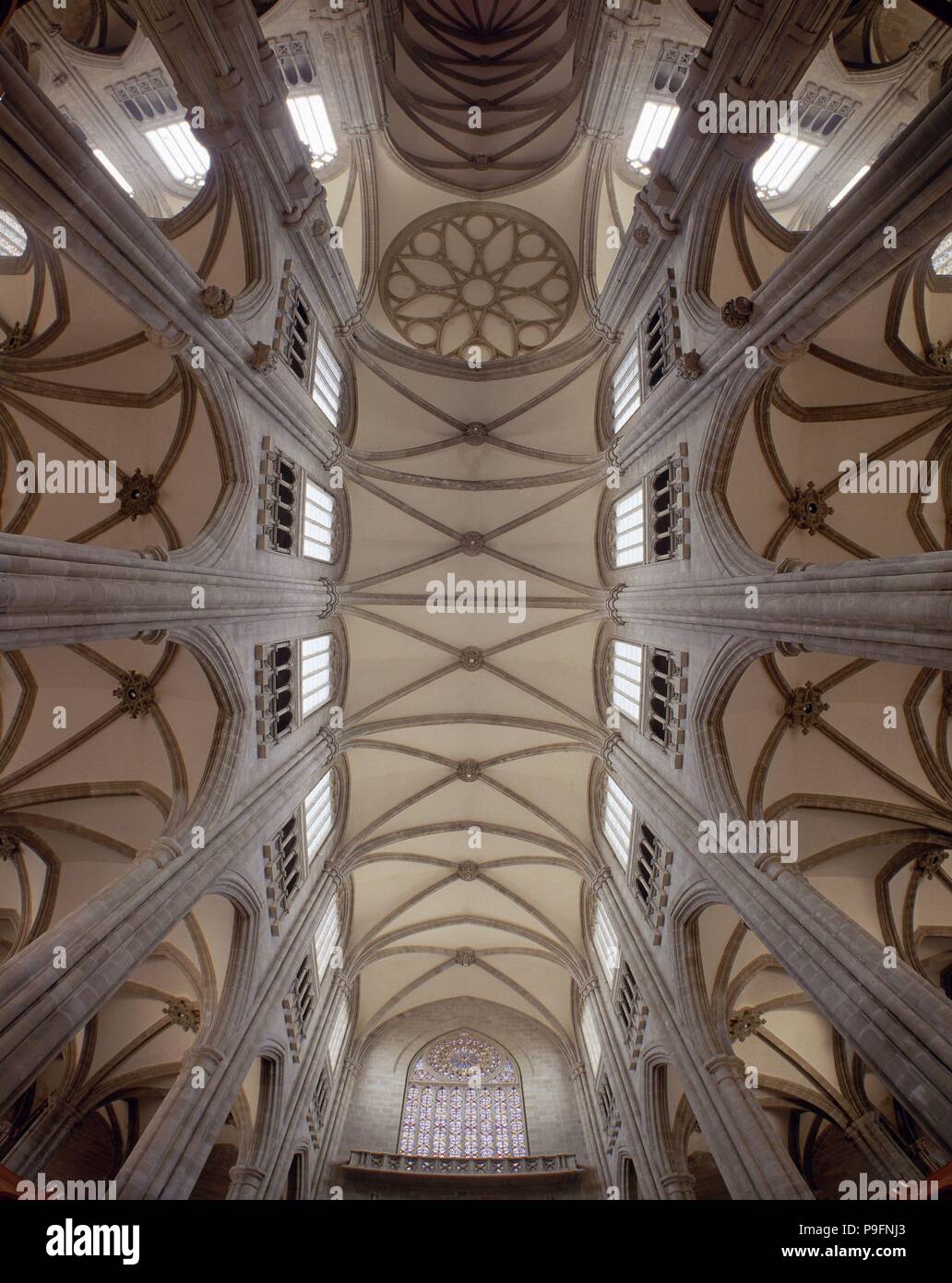 BOVEDAS DE LA CATEDRAL NUEVA DE VITORIA - SIGLO XX - NEOGOTICO ESPAÑOL ...