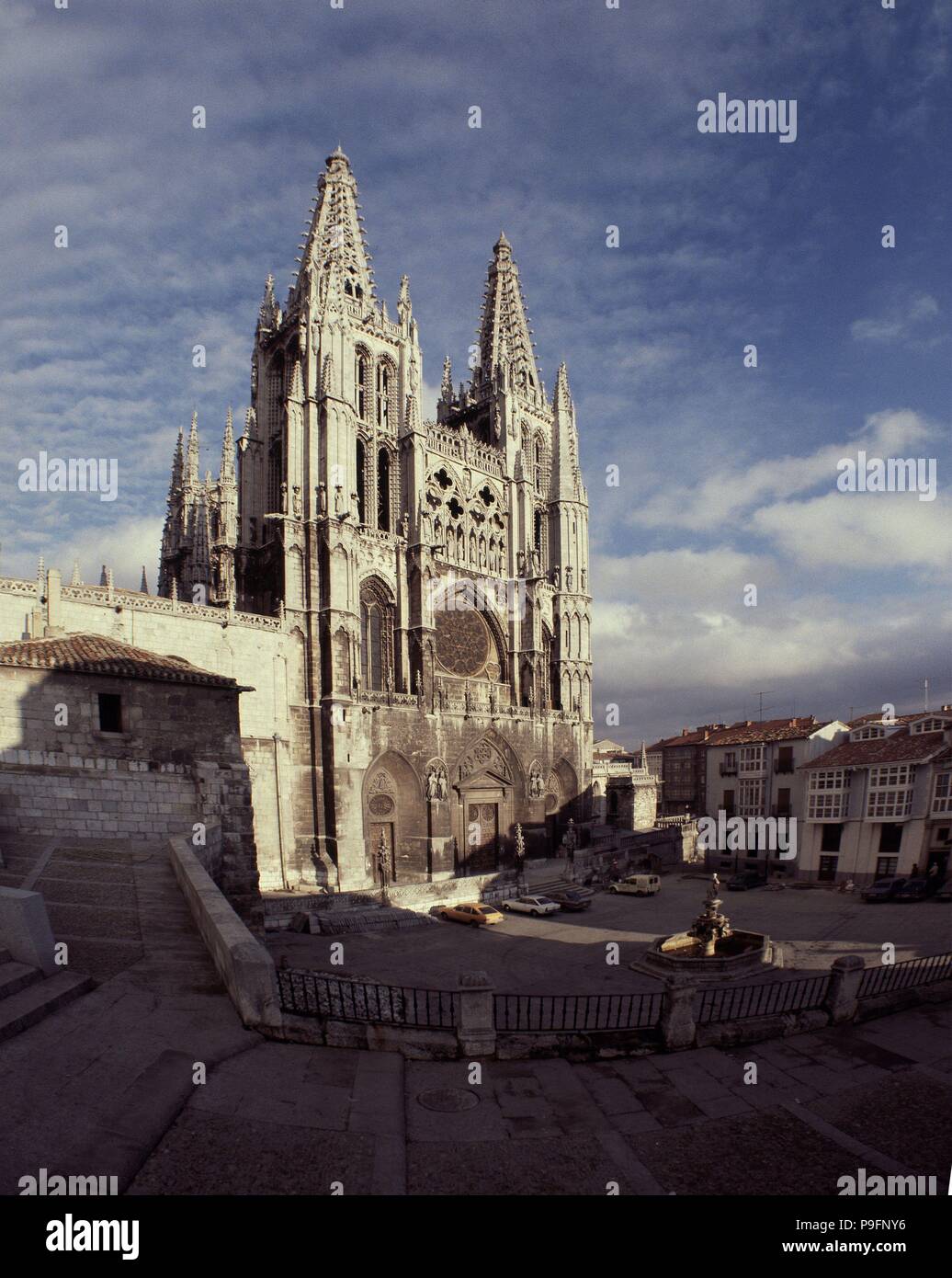 Puerta principal de santa maria hi-res stock photography and images - Alamy