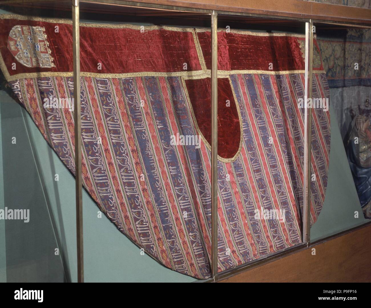 TESORO-CAPA PLUVIAL- SIGLO XIII. Location: CATEDRAL-INTERIOR, BURGOS ...