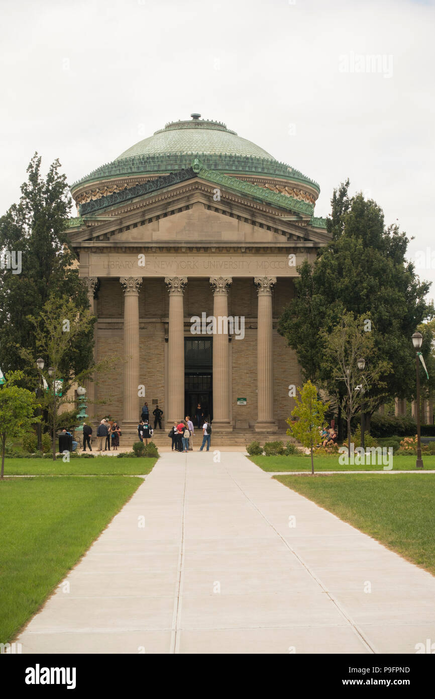 Bronx Community College New York City Stock Photo - Alamy