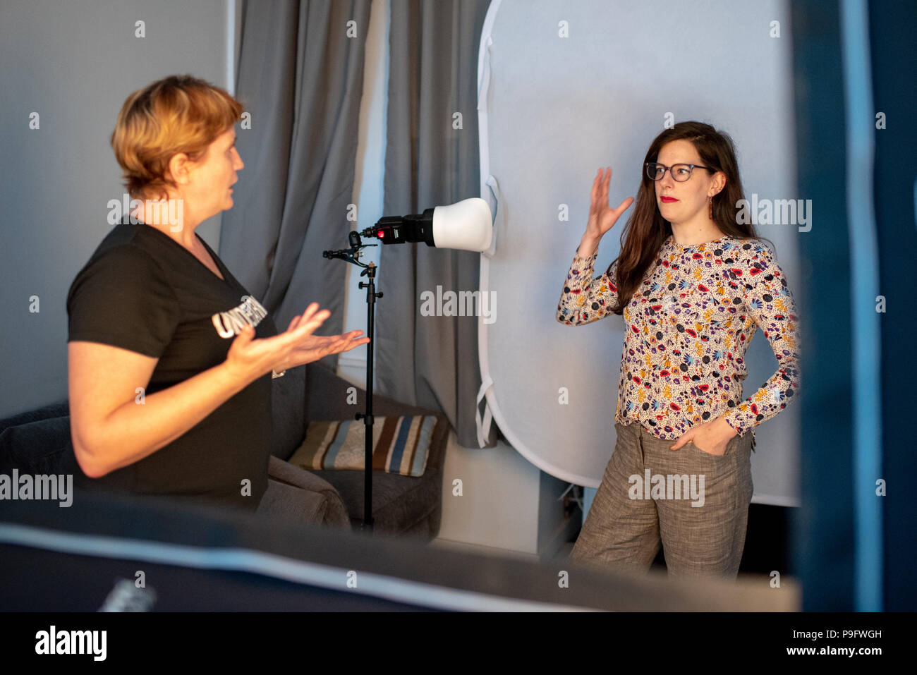 Behind the Scenes (BTS) of a real corporate photography headshots ...