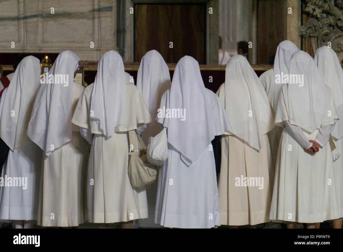 Nuns at St Peter's Basilica in Rome, Italy Stock Photo - Alamy