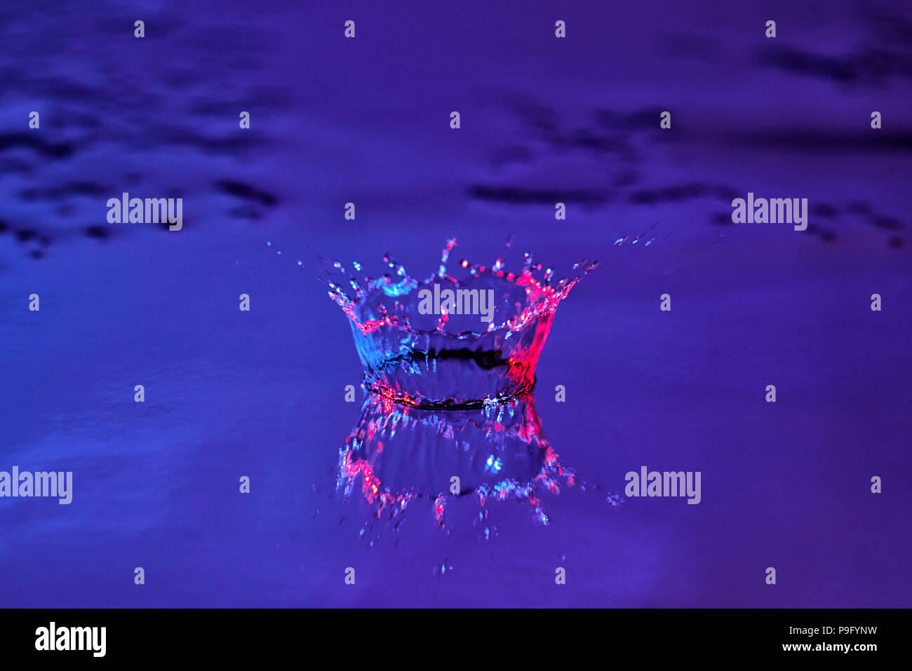 Body drops hi-res stock photography and images - Alamy