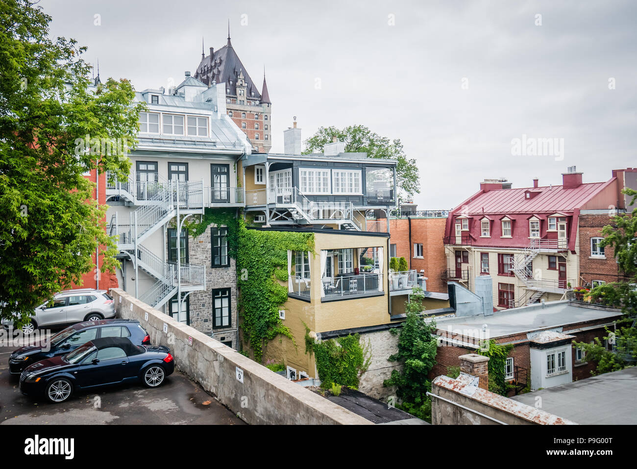 City buildings houses hi-res stock photography and images - Alamy
