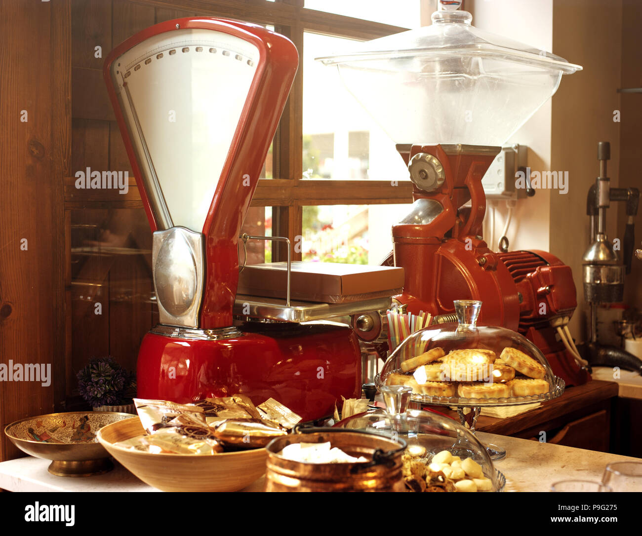 old vintage scales for measuring the weight Stock Photo - Alamy