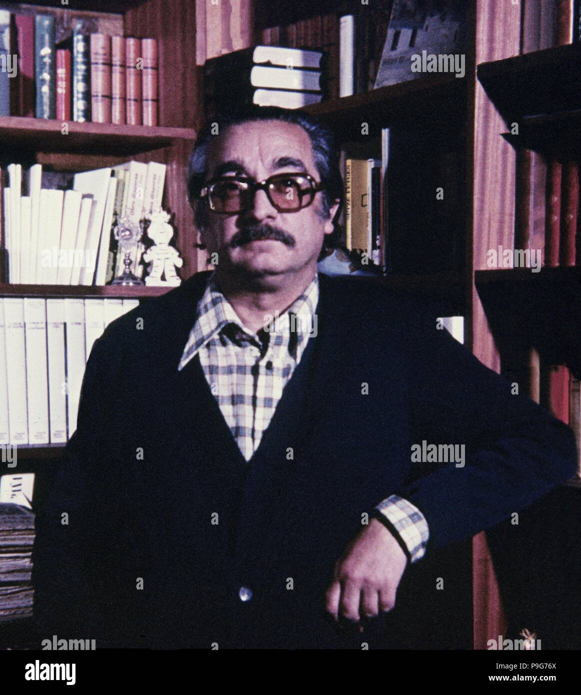 Joan fuster hi-res stock photography and images - Alamy