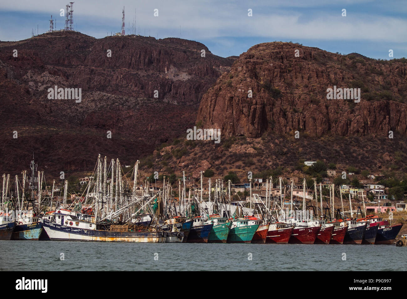 Report of the fishing port of Guaymas Sonora. Reportaje del puerto ...