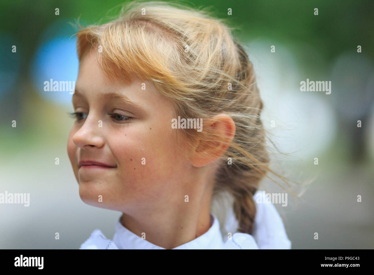 little girl's face closeup, kid's portrait, smiling child Stock Photo ...