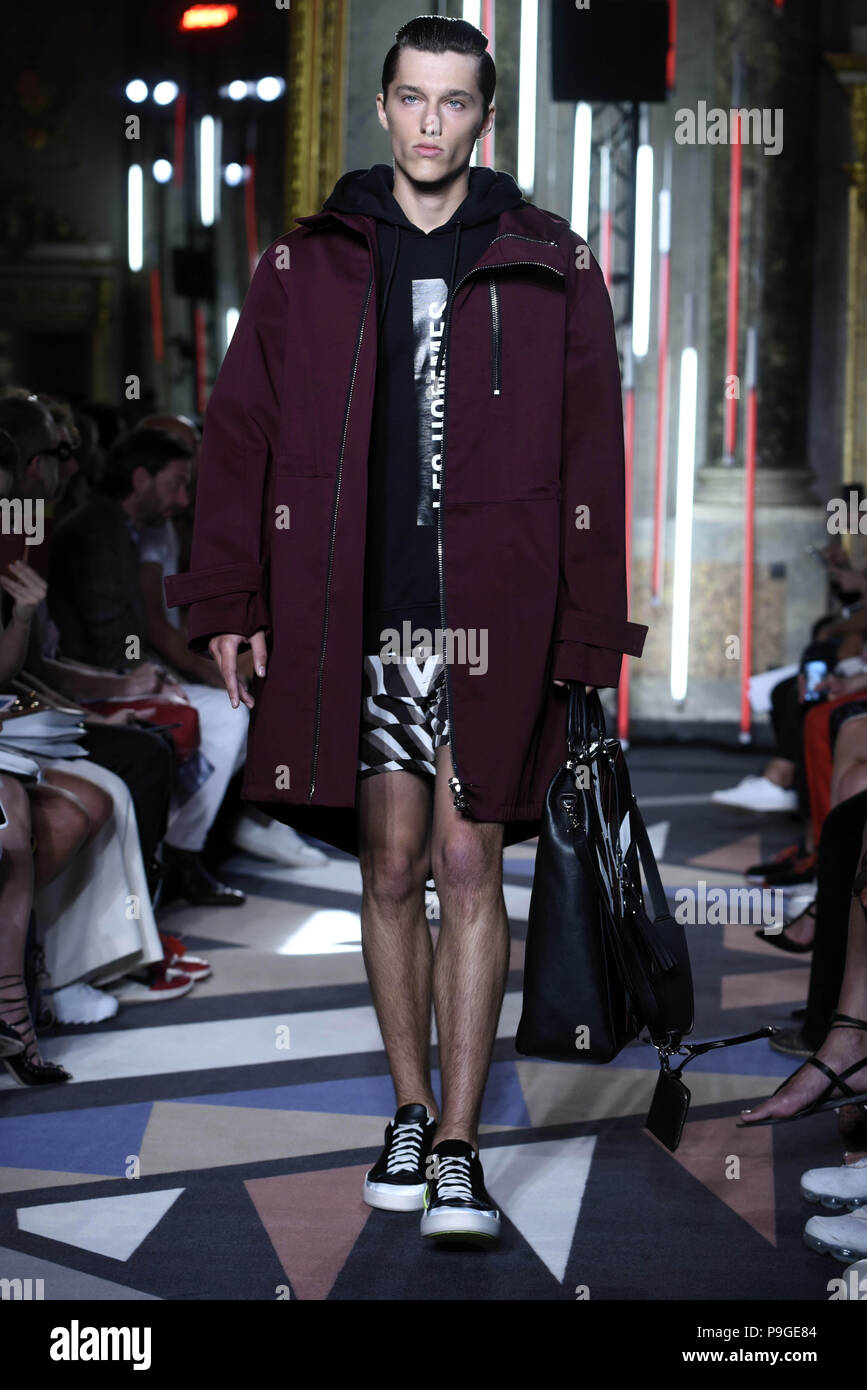 Milan Men's Fashion Week Spring/Summer 2019 - Les Hommes - Catwalk ...