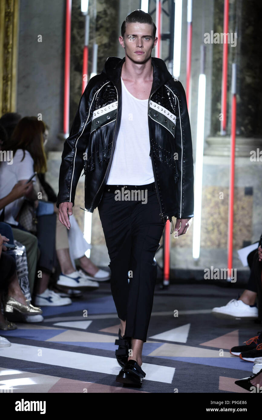 Milan Men's Fashion Week Spring/Summer 2019 - Les Hommes - Catwalk ...