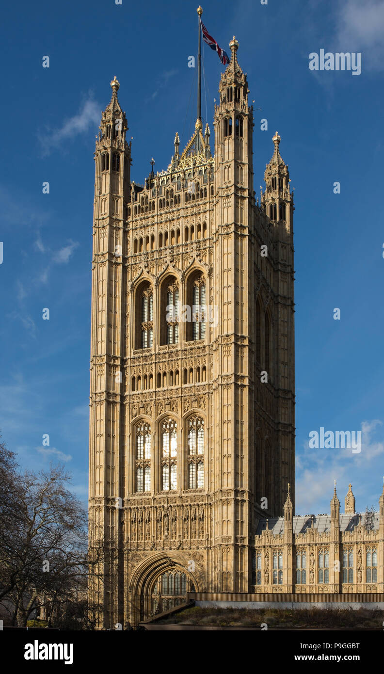 Victoria tower parliament hi-res stock photography and images - Alamy
