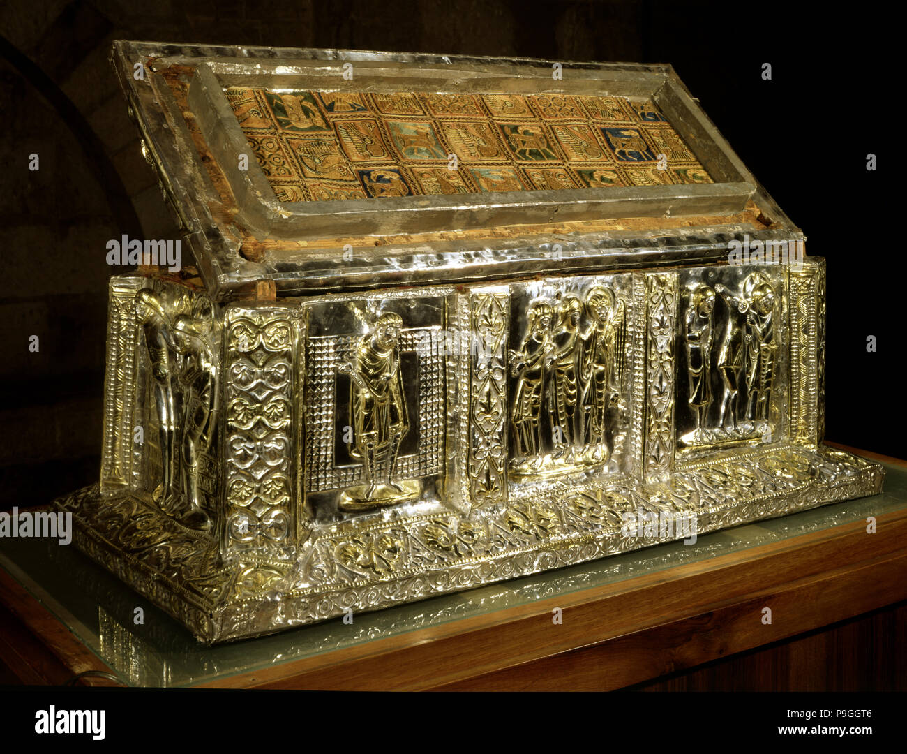 Reliquary in gilt silver hi-res stock photography and images - Alamy