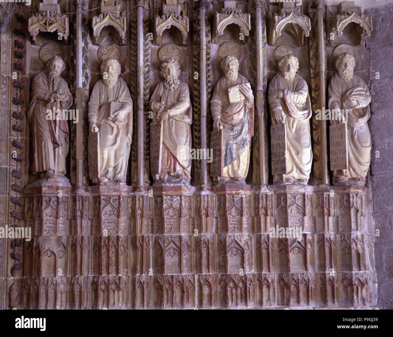 Jambs statues hi-res stock photography and images - Alamy