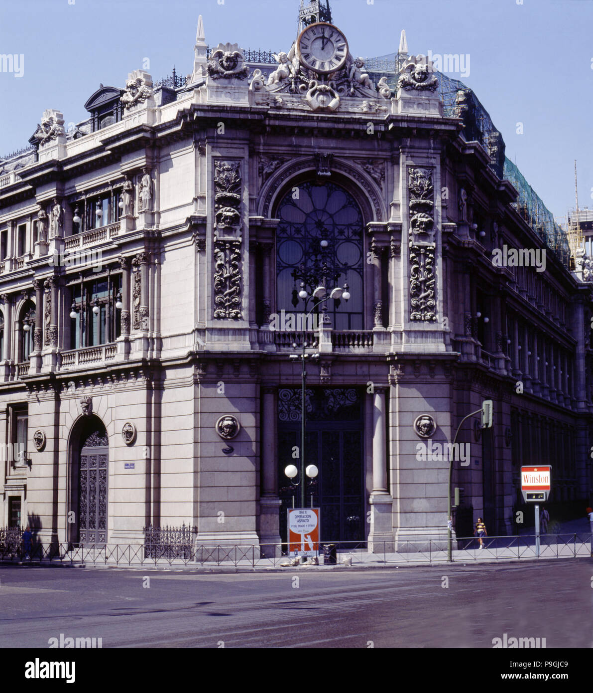 Exterior view of the building of the Bank of Spain in the Alcalá Street ...