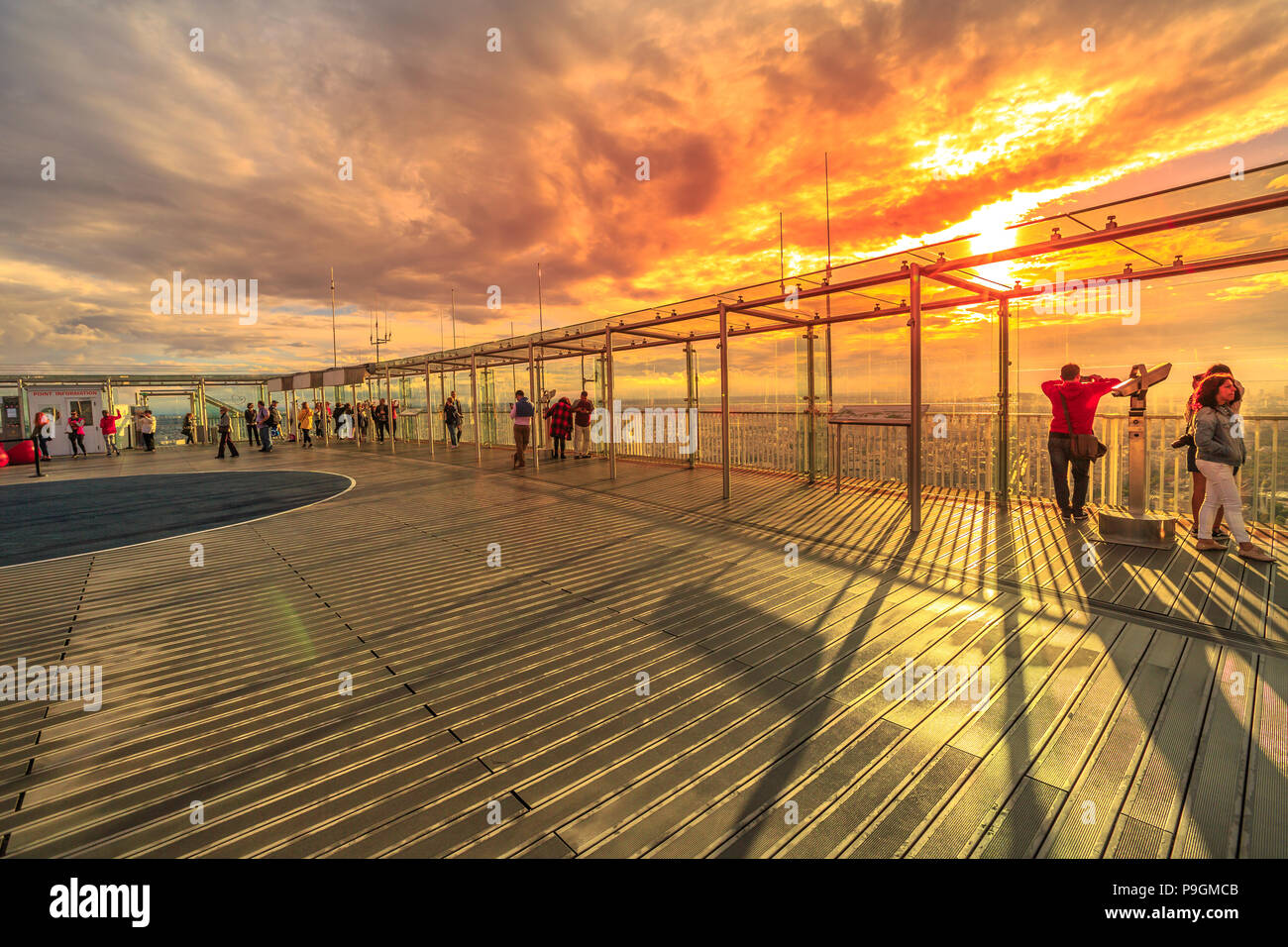 Montparnasse tower panoramic observation deck hi-res stock photography ...