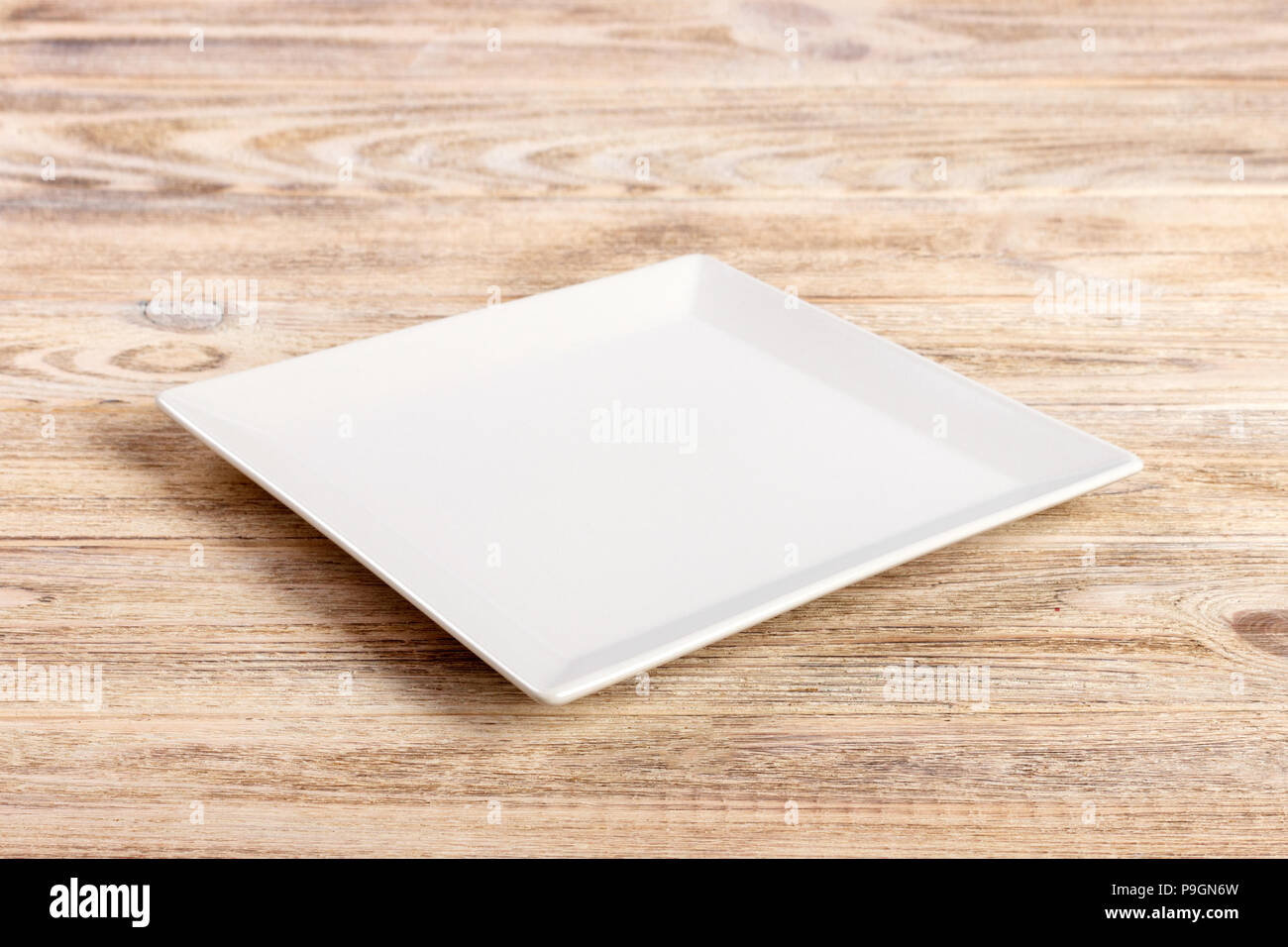 Oval dining table a hi-res stock photography and images - Alamy