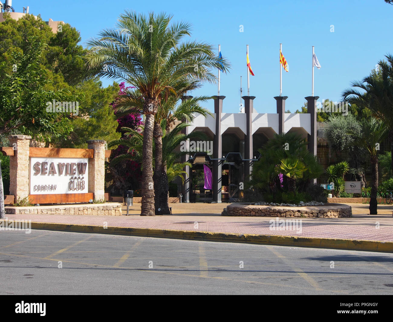 Seaview country club hi-res stock photography and images - Alamy