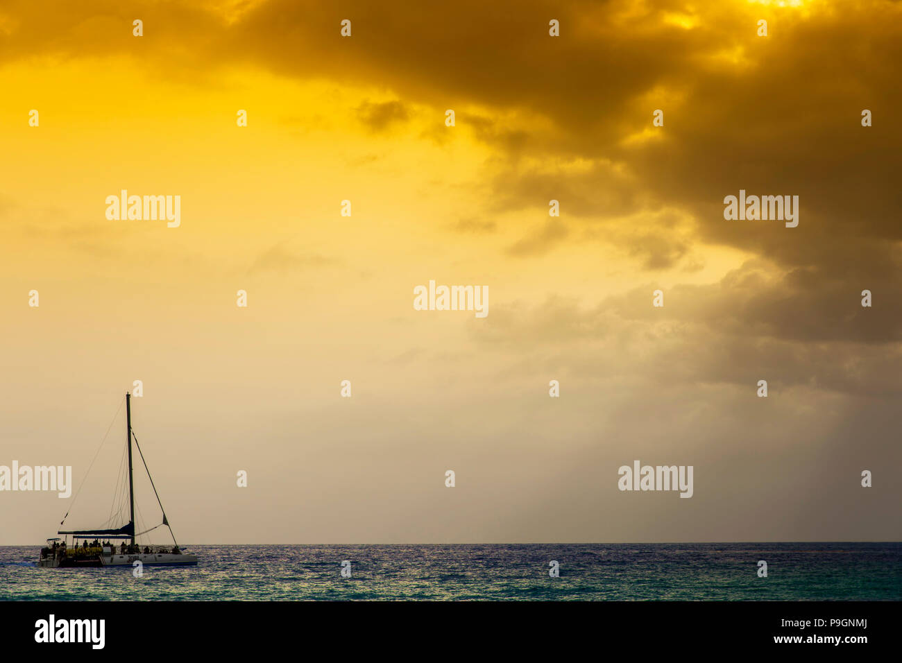 Sunset sailboat ride in negril hi-res stock photography and images - Alamy