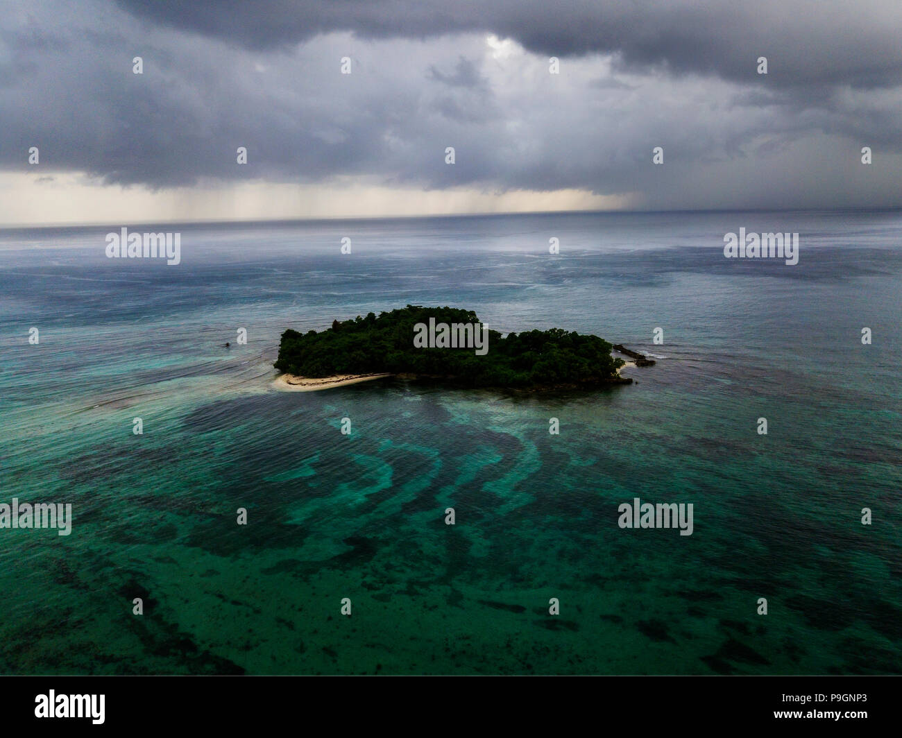 Jamaica cliffs hi-res stock photography and images - Alamy