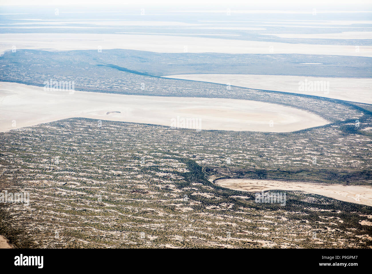 Lake eyre hi-res stock photography and images - Alamy