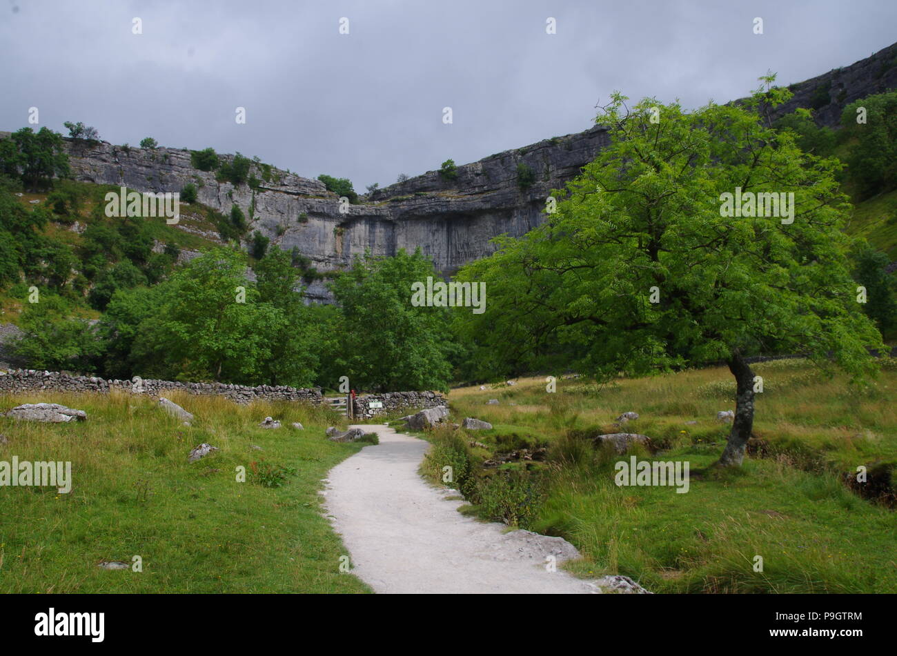 Malham Cove. John o' groats (Duncansby head) to lands end. End to end ...