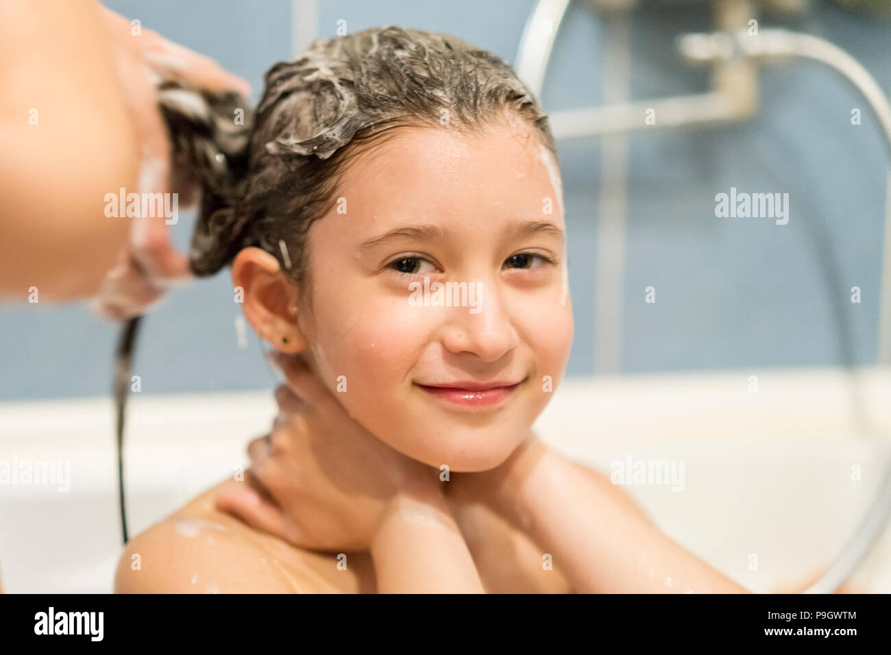 Baby Bath Hands Washing Head High Resolution Stock Photography and ...