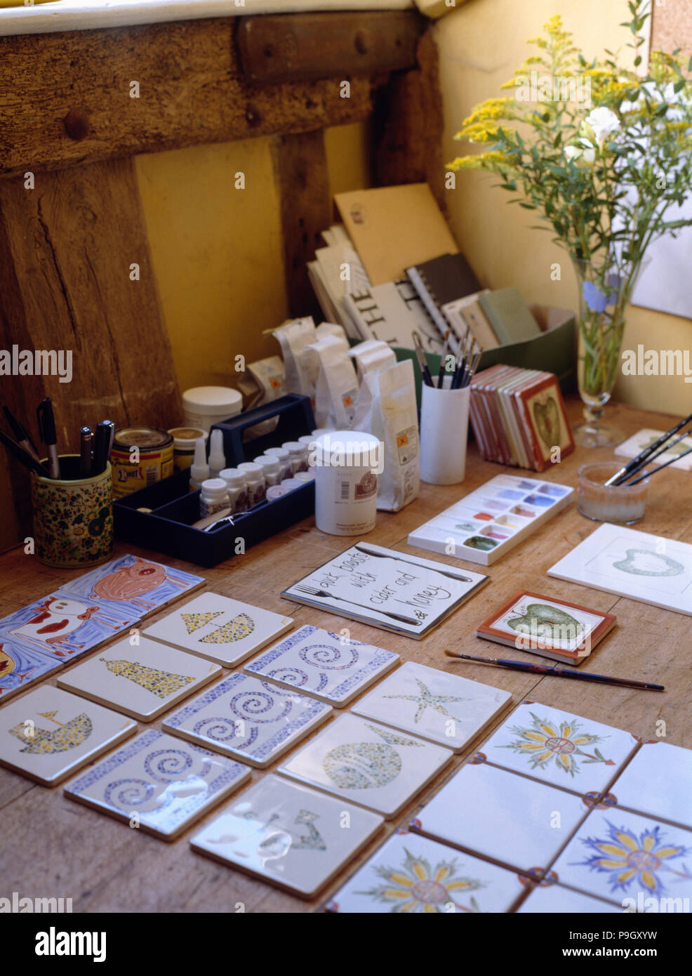 Ceramic studios hi-res stock photography and images - Alamy