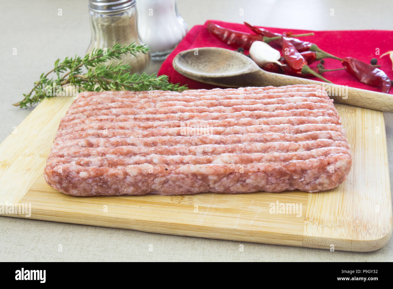 Veal stuffing hi-res stock photography and images - Alamy